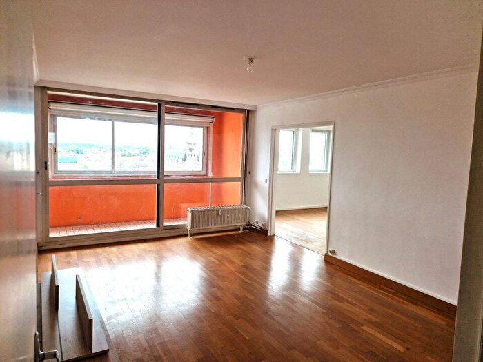 Appartement 4 pièces à Centre Ville-Fin de la Guerre, Tourcoing, à louer