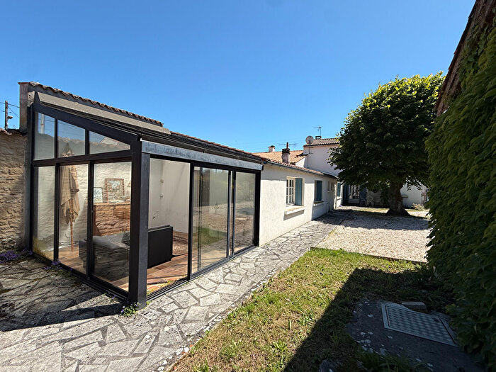 Surgères - Maison 7 pièces à vendre