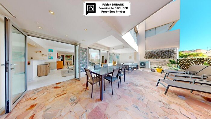 Appartement à vendre - Cannes, Centre-ville - 6 pièces - 5 chambres