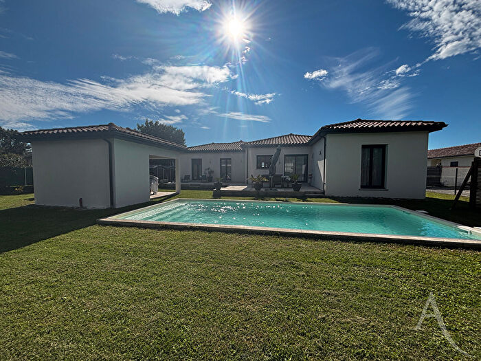 Maison à vendre - Auterive - 5 pièces - 4 chambres