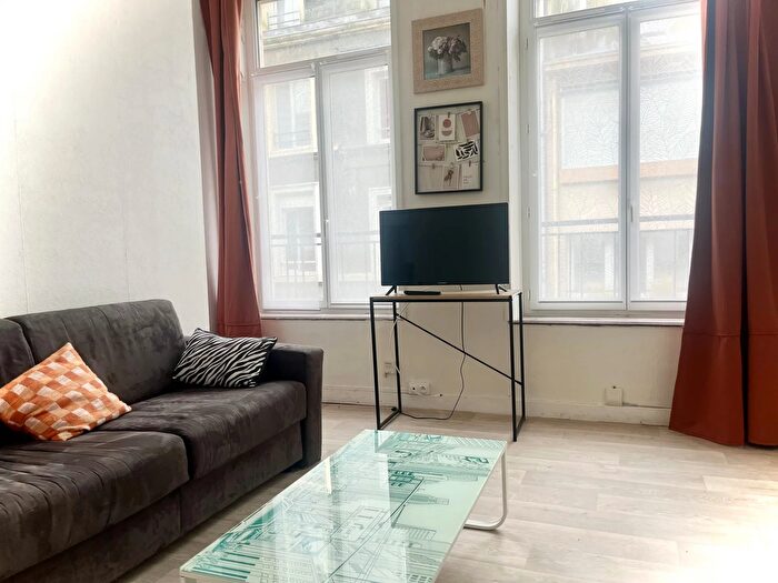 Appartement à louer - Boulogne-sur-Mer, Basse-ville - 3 pièces - 1 chambre