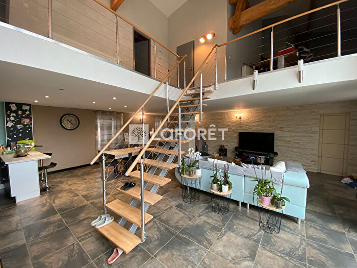 Maison à vendre - Neuvicq-le-Château - 6 pièces - 4 chambres