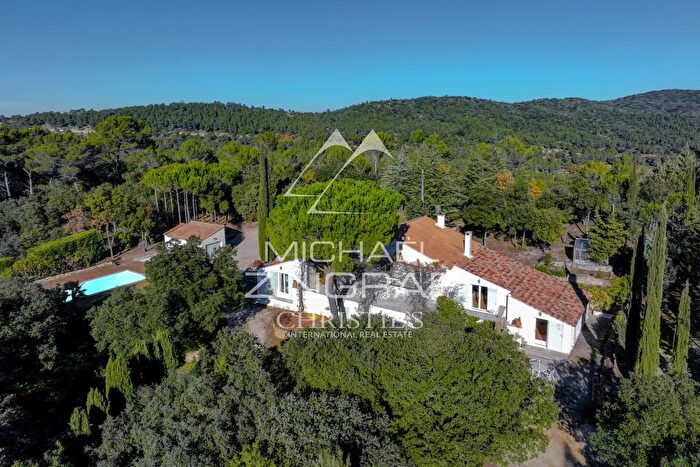 Maison à vendre - Rognes - 6 pièces - 5 chambres