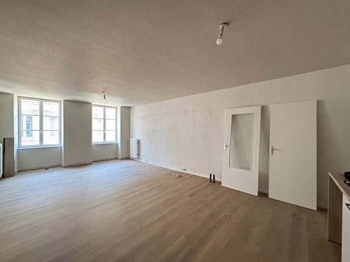 Appartement à louer - Lons-le-Saunier - 2 pièces - 1 chambre