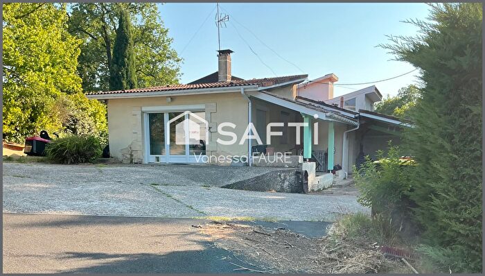 Saint-Genès-de-Lombaud : Maison 6 pièces à vendre