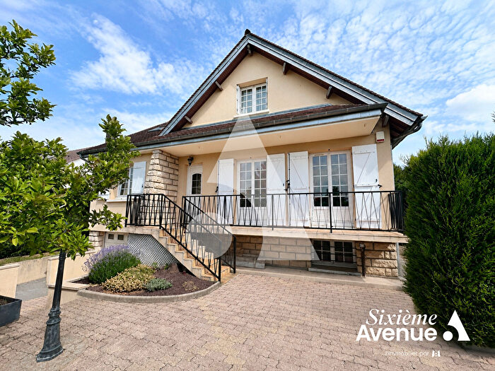 Bouray-sur-Juine : Maison 6 pièces à vendre