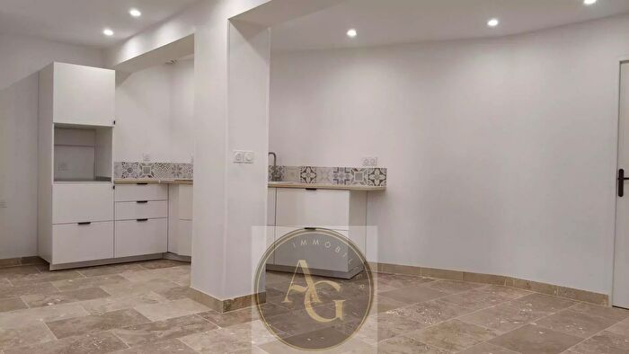 Maison à vendre - Lagarde - 4 pièces - 2 chambres