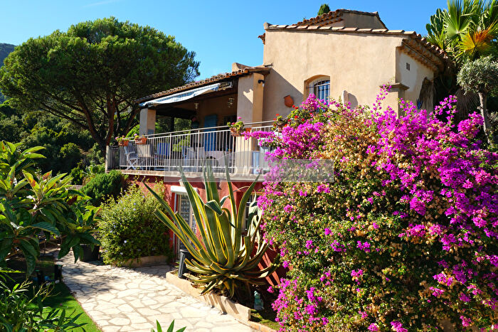 Cavalaire-sur-Mer, Castillane, Vivards, Roseraie, Rigaud, Cros de Mouton - Maison 6 pièces à vendre