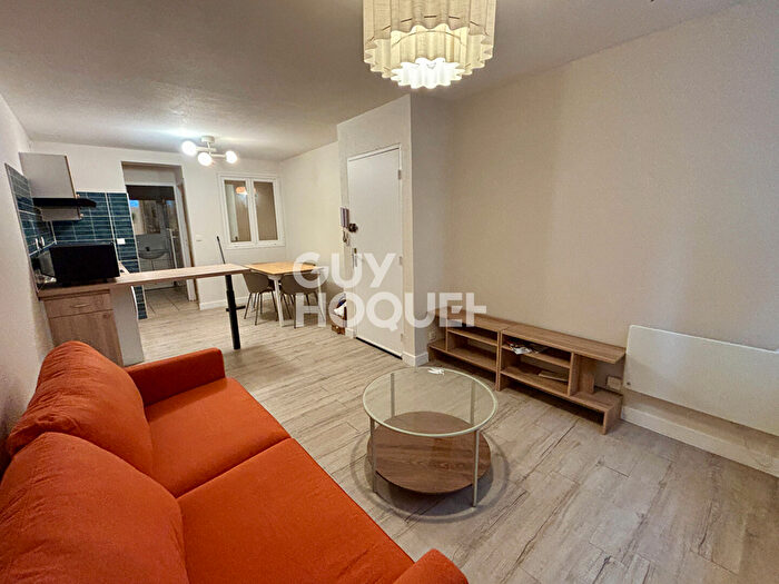 Appartement à louer - Bordeaux, Saint-Pierre - 2 pièces - 1 chambre