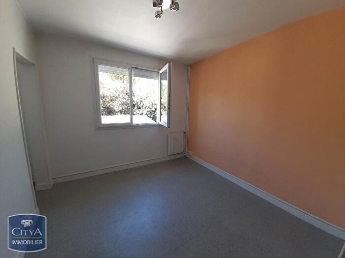 Appartement à louer - Caen, Saint-Jean Etudes, Saint-Gilles - 1 pièce