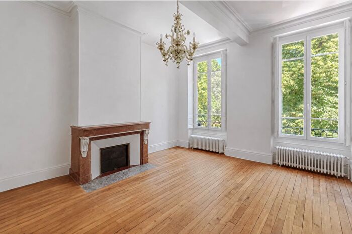Toulouse, Saint-Etienne - Appartement 5 pièces à vendre