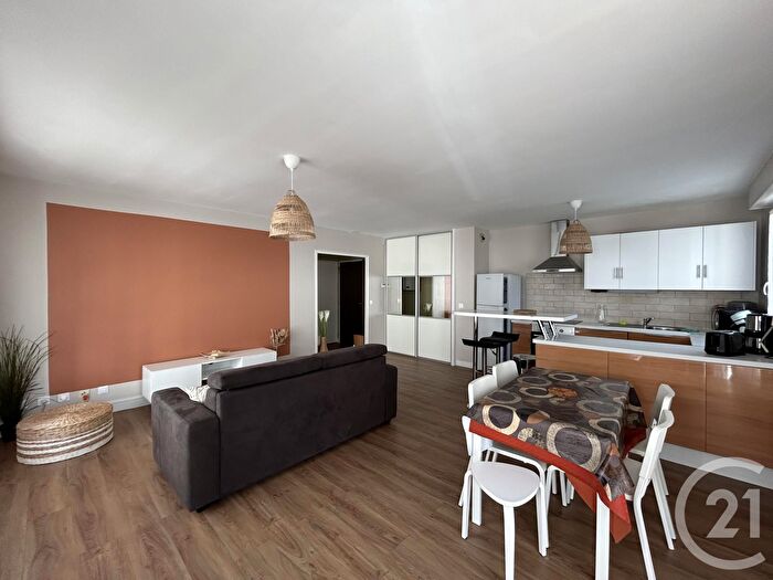 Massy, Pileu, Graviers, Vilmorin, Square de Clos de Villaine - Appartement 3 pièces à louer