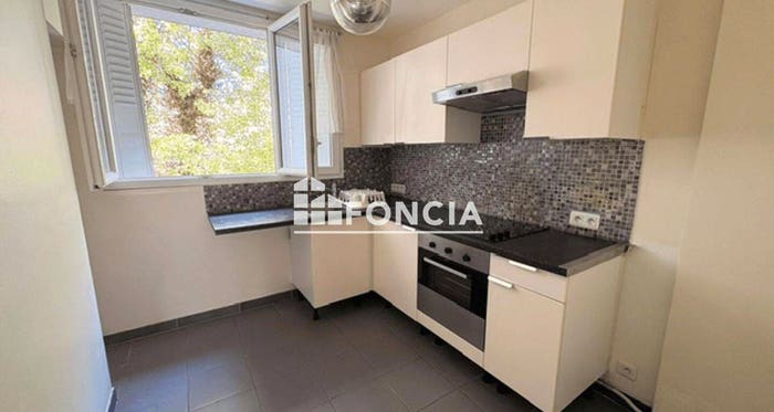 Allies-Clos d'Or, Grenoble : Appartement 4 pièces à louer