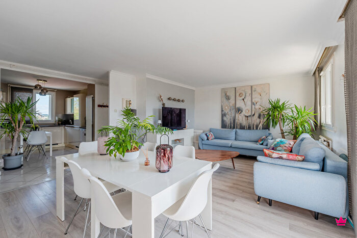 Meyzieu, Nord Est - Appartement 3 pièces à vendre