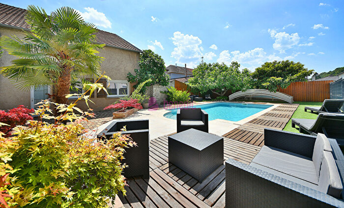 Maison à vendre - Clouange - 9 pièces - 6 chambres