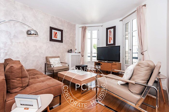 Appartement à louer - La Plaine des Sablons, Neuilly-sur-Seine - 2 pièces - 1 chambre