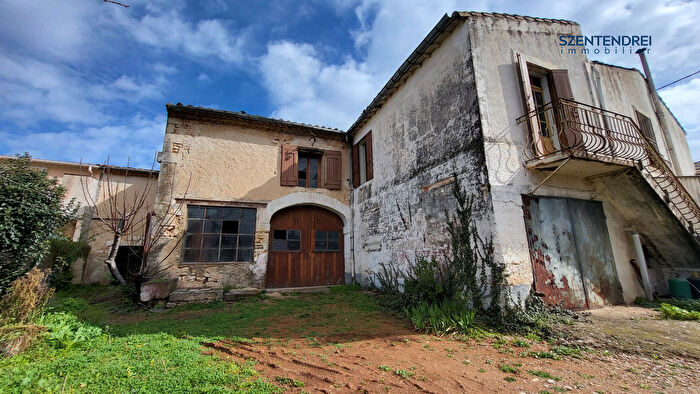 Maisons à vendre et appartements à louer - 1