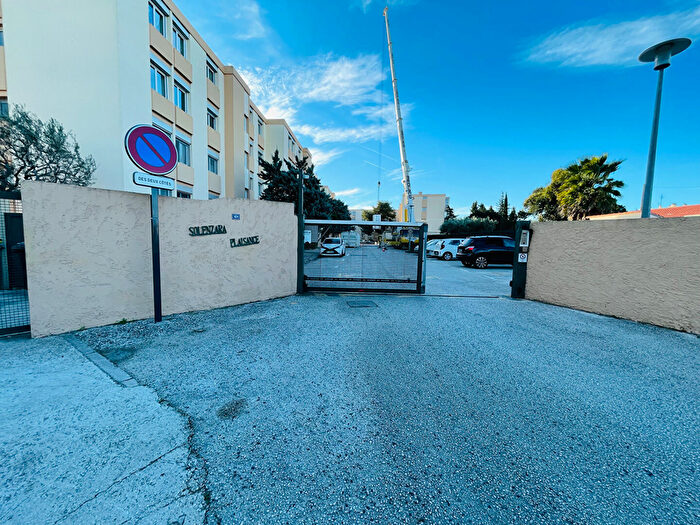 Appartement à louer - La Seyne-sur-Mer, Sud - 3 pièces - 2 chambres