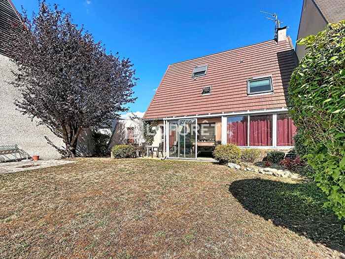 Noiseau : Maison 7 pièces à vendre