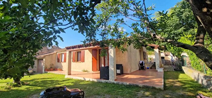 Maison à vendre - Salon-de-Provence, Canourgues - 4 pièces - 3 chambres