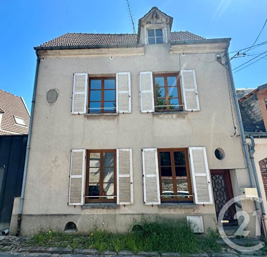 Maison à vendre - Coulommiers, Centre-ville - 4 pièces - 2 chambres