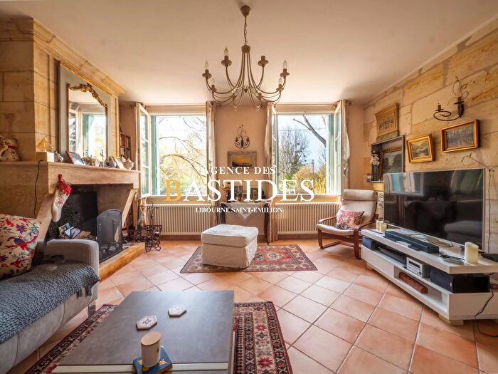 Maison à vendre - Saint-Denis-de-Pile - 4 pièces - 2 chambres