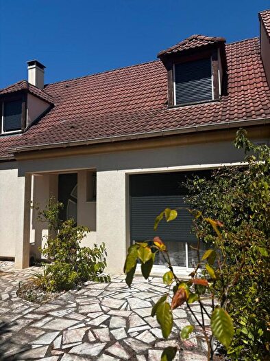 Maison 6 pièces à vendre à Issou
