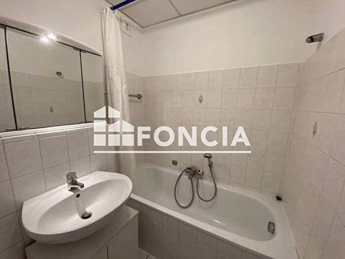 Neudorf Ouest Centre, Strasbourg : Appartement 2 pièces à louer