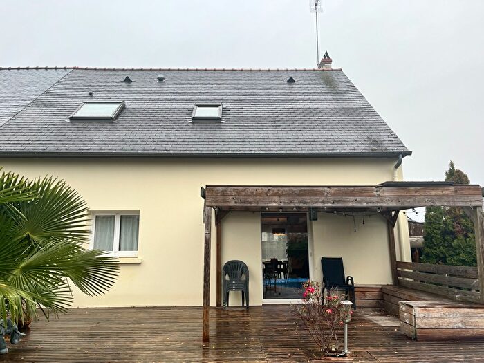 Maison à vendre - Avrillé, Adézière, Etang, Bosquets, Croix-Cadeau, Fléchet - 6 pièces - 4 chambres