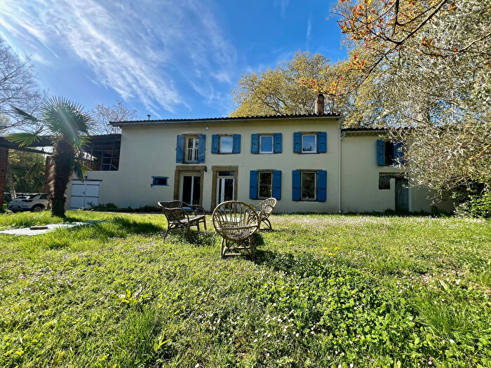 Maison 7 pièces à Beauteville, à louer