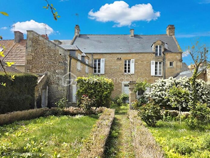 Maison 10 pièces à vendre à Bernières-sur-Mer