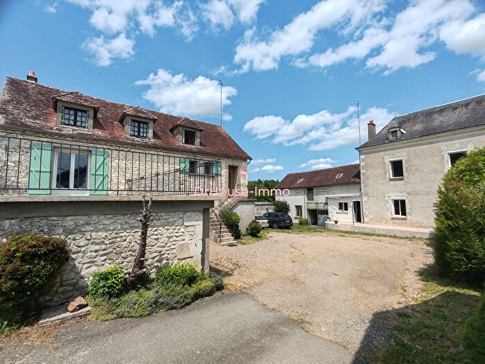 Maison à vendre - Antogny-le-Tillac - 7 pièces - 5 chambres