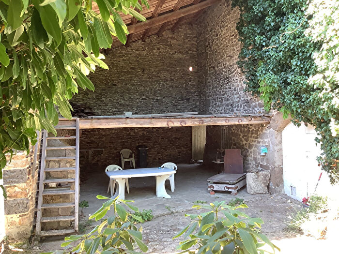 Maison à vendre - Riotord - 5 pièces - 3 chambres