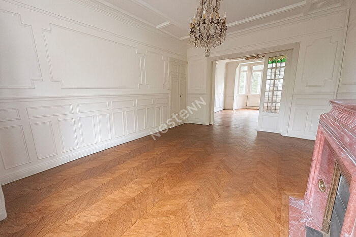 Maison à vendre - Ailly-sur-Noye - 10 pièces - 7 chambres