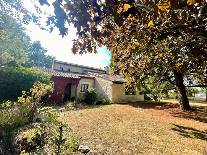 Maison à vendre - Trélissac - 7 pièces - 4 chambres