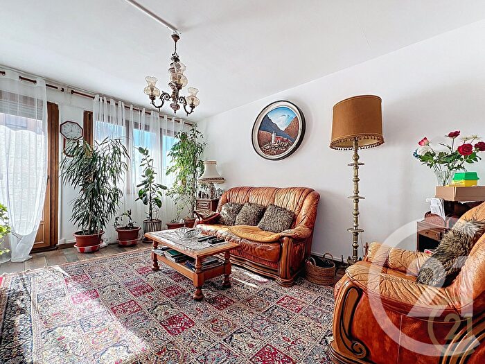 Appartement à vendre - Montbéliard, Faubourg, Mont-Chevis, Chiffogne, Citadelle - 4 pièces - 2 chambres