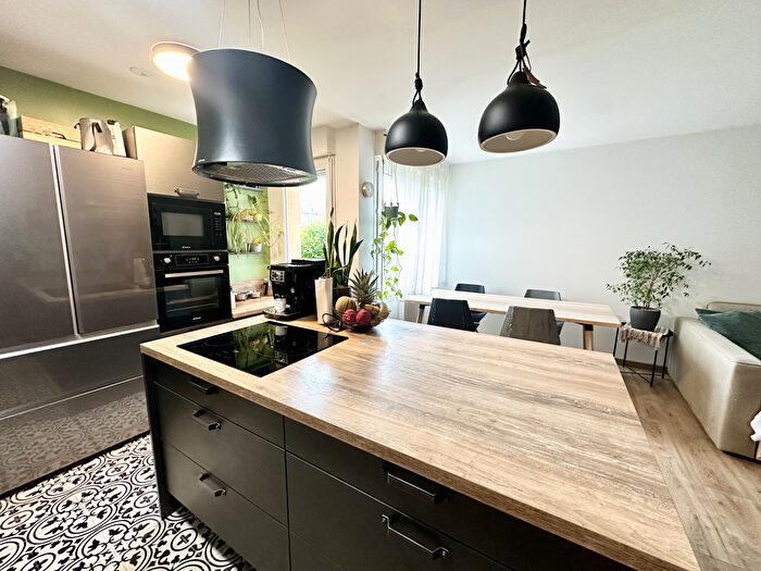 Appartement à vendre - Lille, Saint-Maurice, Pellevoisin - 3 pièces - 2 chambres