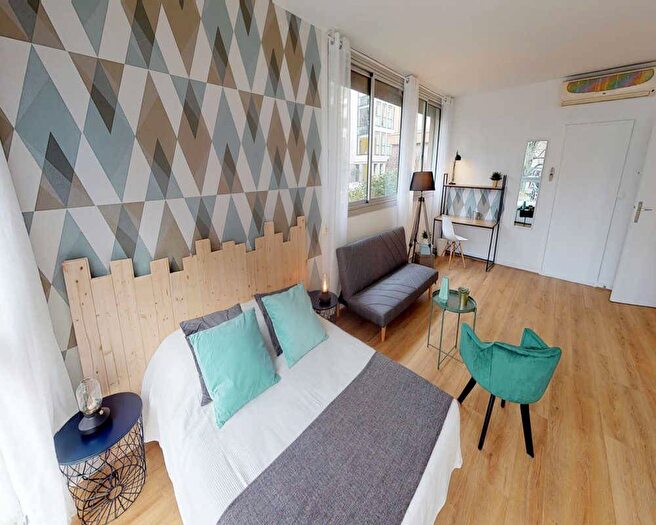 Appartement à louer - Dupleix-Motte Picquet, Paris ème arrondissement - 3 pièces - 4 chambres