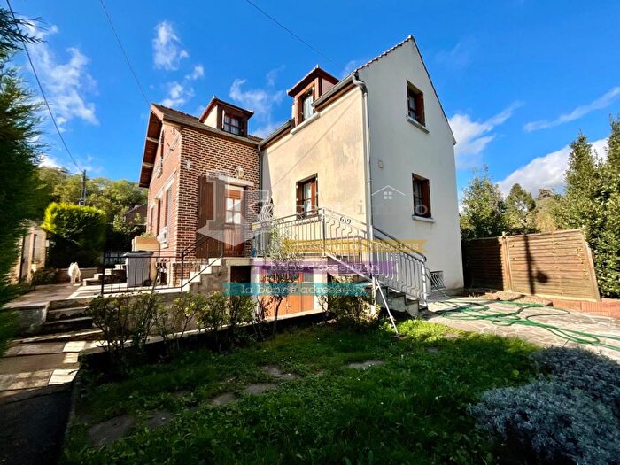 Maison à vendre - Nogent-sur-Oise - 6 pièces - 3 chambres