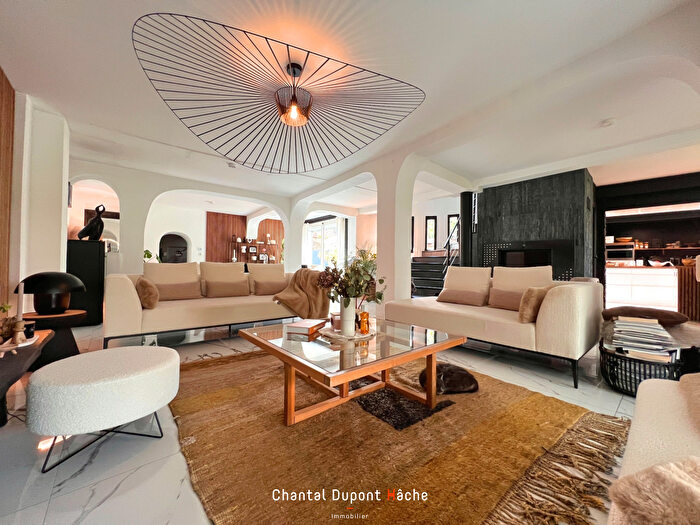 Maison à vendre - Gasville-Oisème - 8 pièces - 4 chambres