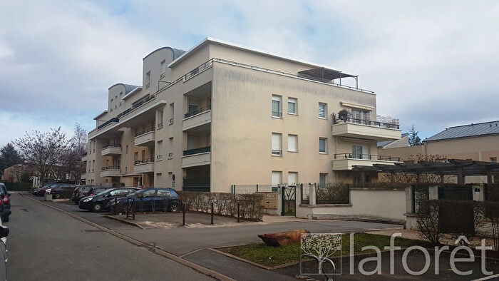 Appartement à louer - Brétigny-sur-Orge, Centre-ville - 2 pièces - 1 chambre