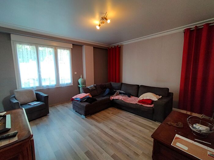 Maison à vendre - Villaines-la-Juhel - 8 pièces - 6 chambres