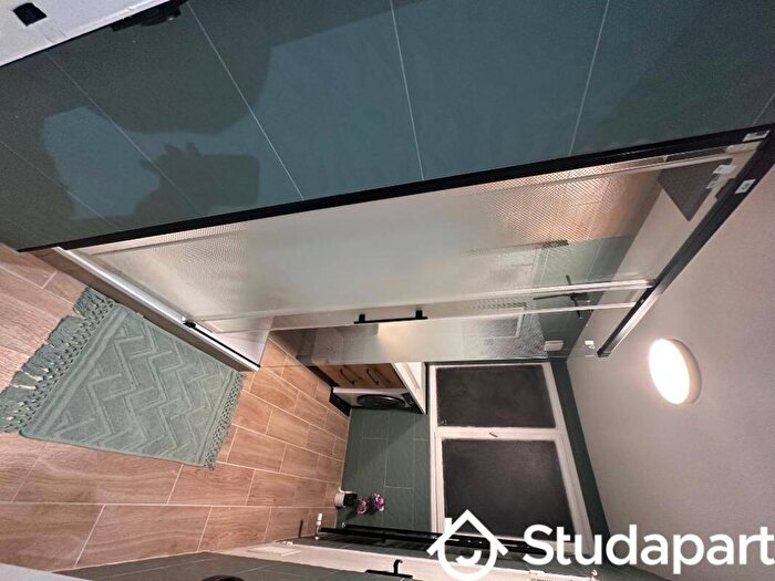 Est, Palaiseau : Appartement 1 pièce à louer