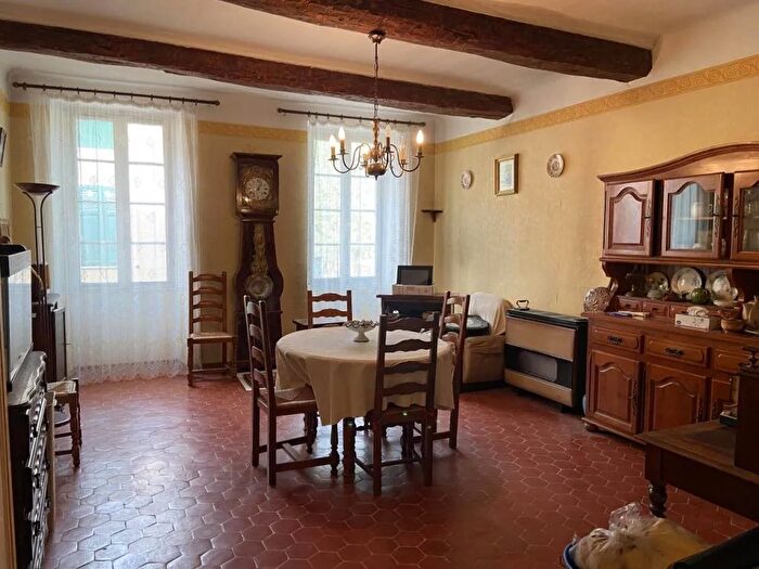 Saint-Maximin-la-Sainte-Baume, Centre-ville : Maison 5 pièces à vendre