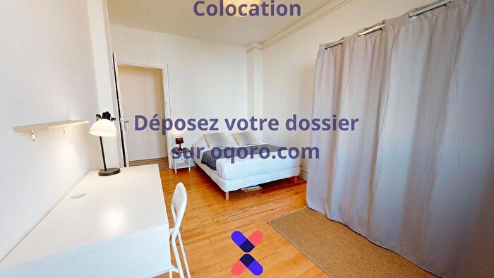Appartement à louer - Allies-Clos dOr, Grenoble - 5 pièces - 4 chambres