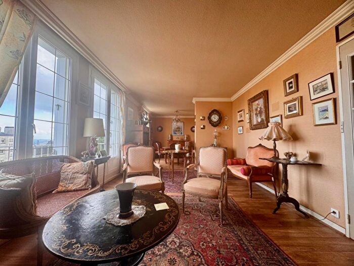 Appartement 5 pièces à vendre à Brest, Saint-Marc, Kérampéré