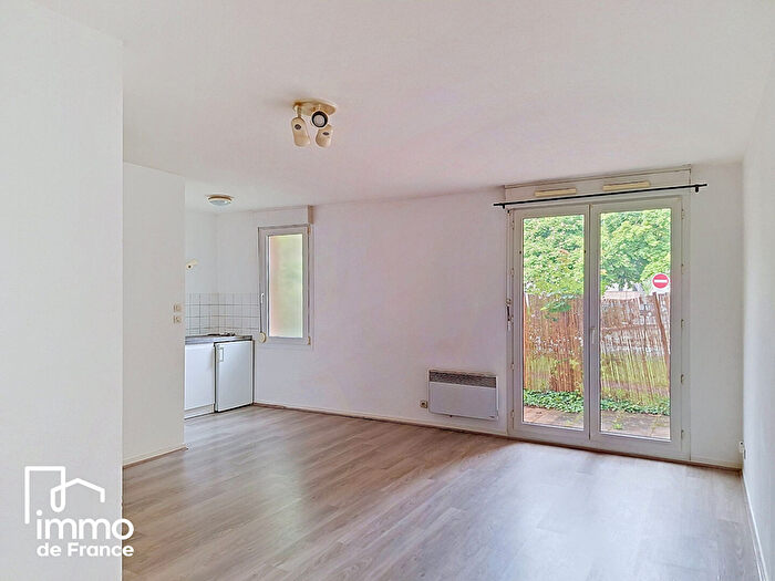 Bourg-en-Bresse, Centre, Brou, Baudières : Appartement 1 pièce à vendre