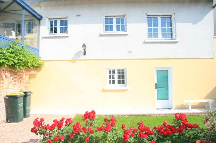 Appartement à louer - Pressavois, Bourges - 1 pièce