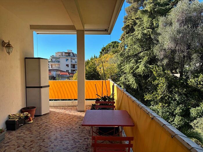 Appartement à vendre - Nice, Valrose - 3 pièces - 1 chambre