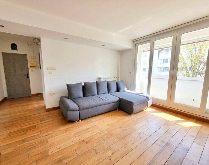 Appartement à louer - La Défense, Puteaux - 3 pièces - 2 chambres